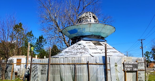 UFO Welcome Center (Bowman, SC) | Strange Carolinas: The Travelogue Of ...
