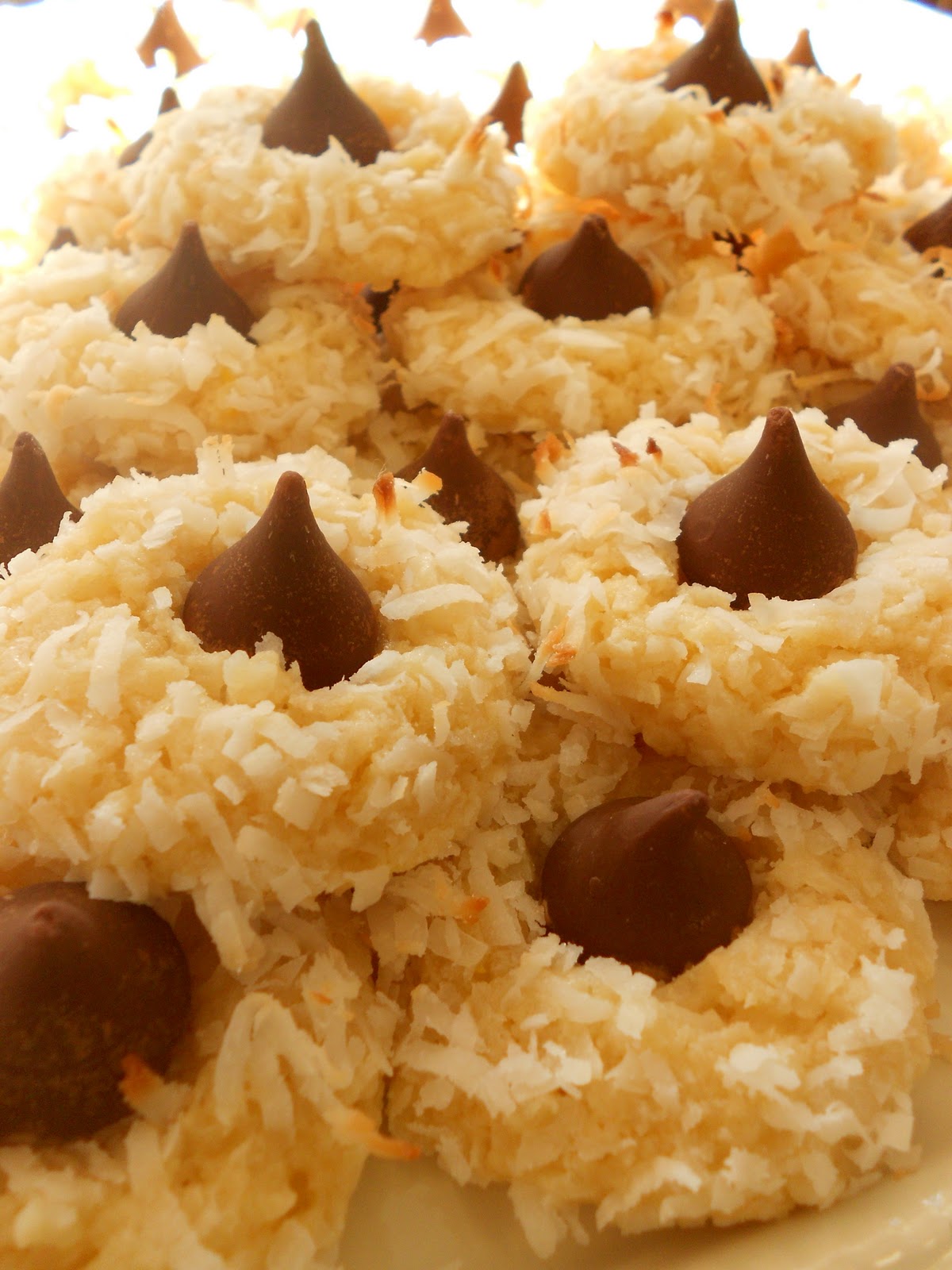 The ORIGINAL-- Macaroon Kiss Cookie Recipe {Best Flippin' Cookie EVER!}