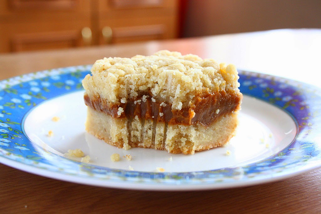 collecting memories: Caramel Crumb Bars with Brown Butter