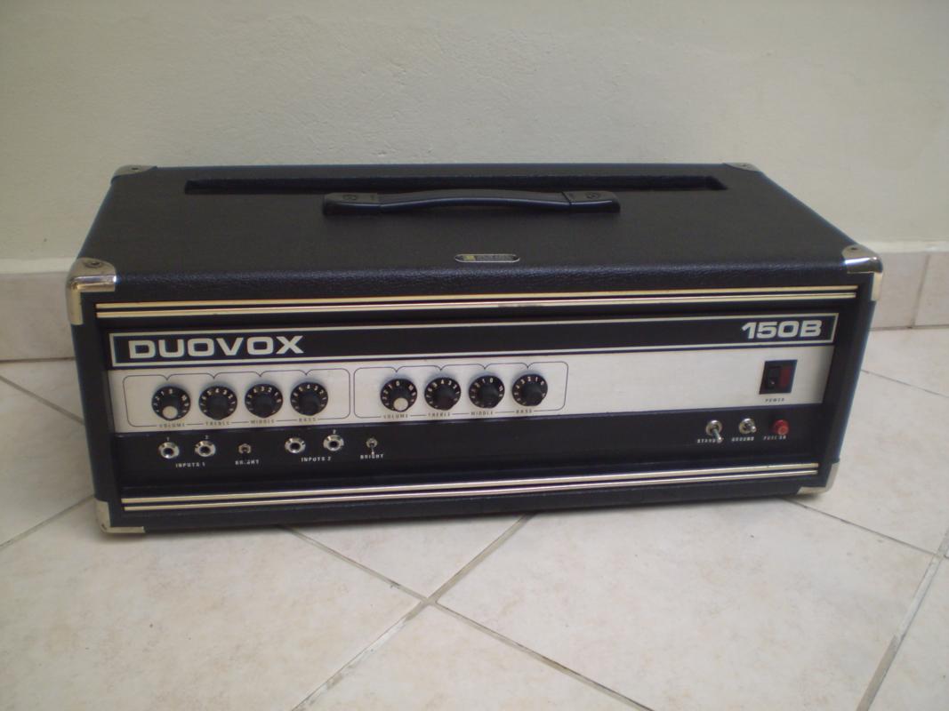 JW Tubes - Amplificadores Valvulados: - Giannini Duovox 150B