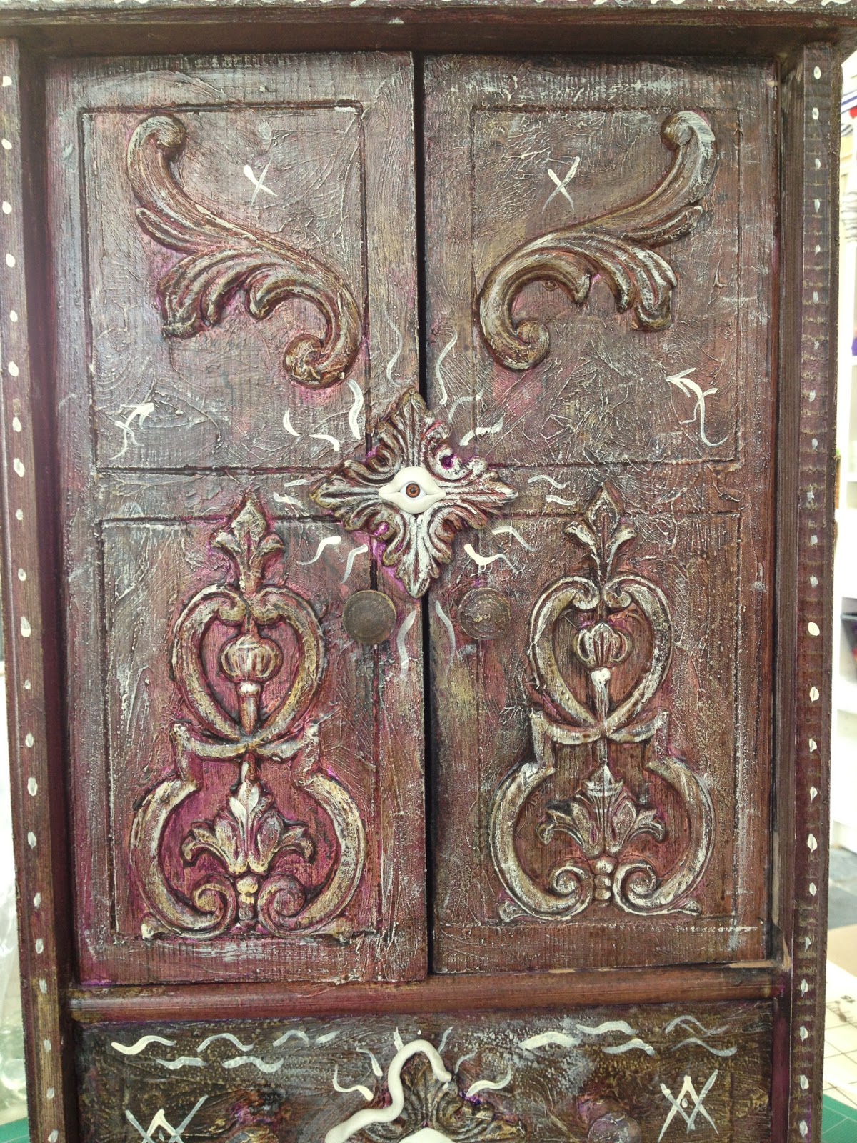 Mambo Vye Zo's Blog on Magic, Vodou and Esotericism: The Ghede Shrine ...