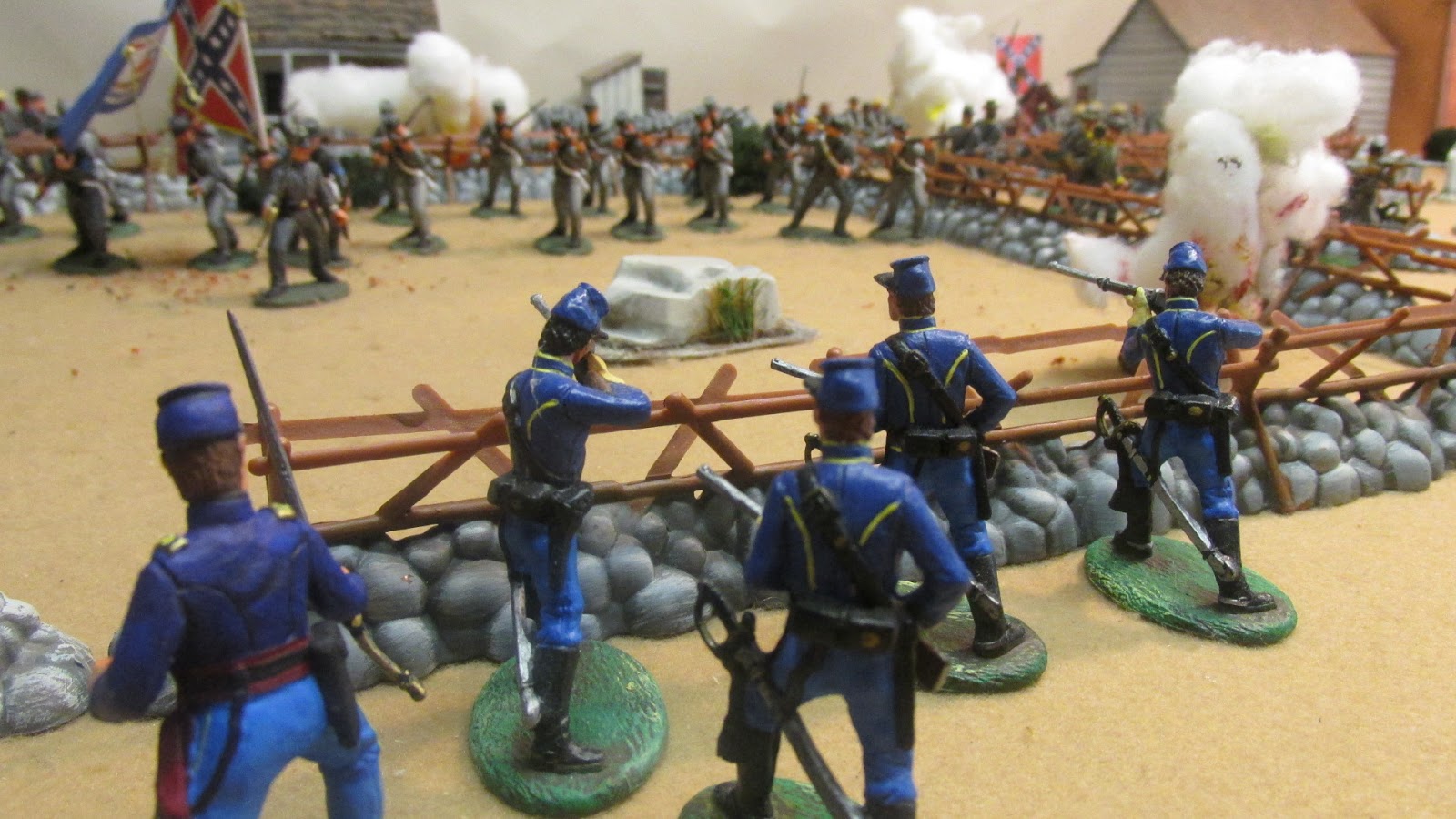 I LIKE the things I LIKE!: Expeditionary Force Civil War troops battle.