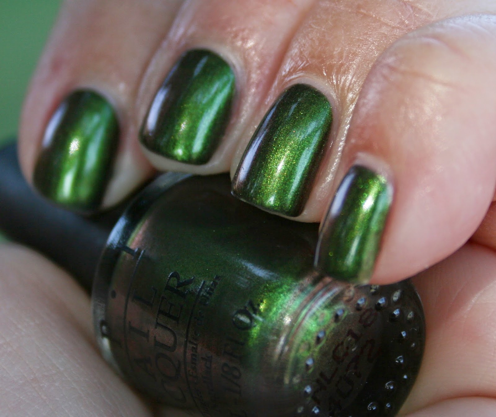 Sasha Says Nails... I'm a Manicure Momma: OPI Green On The Runway