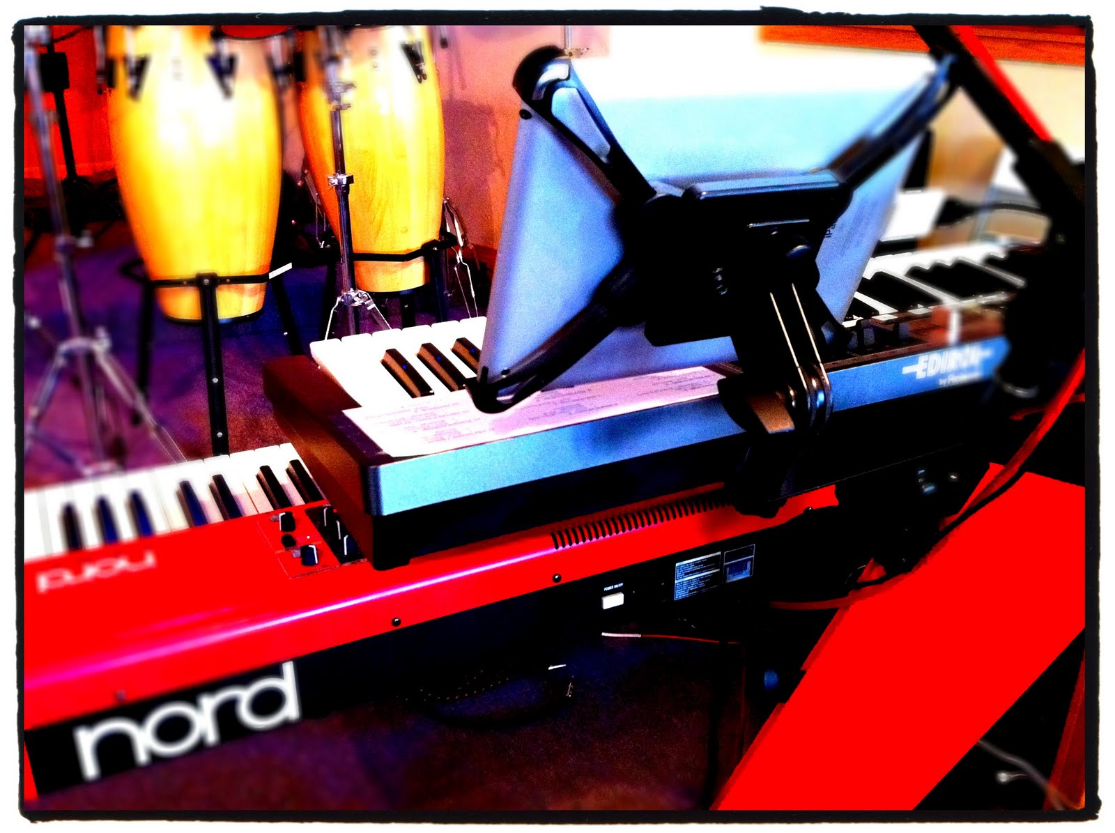 A MERGING OF 2 PASSIONS: WORSHIP & TECHNOLOGY: My Keyboard Rig