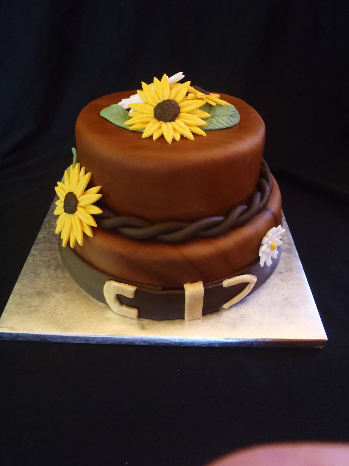 Simply Delicious Cakes: Country Girl Cake