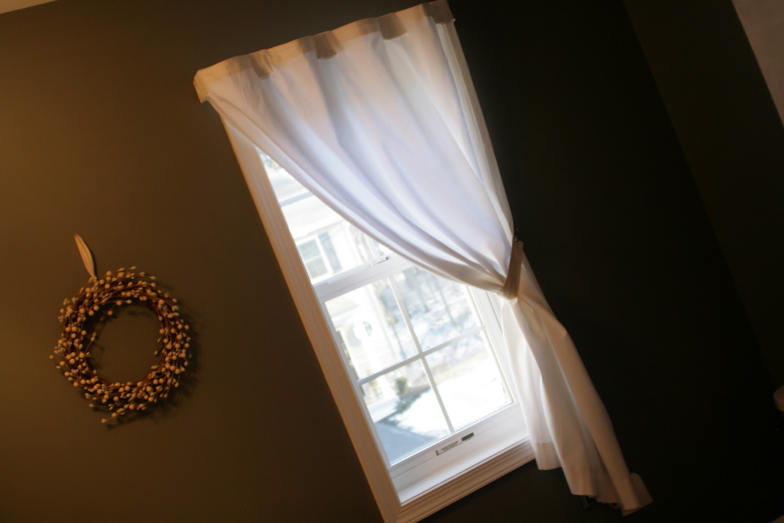 D and G Stories: Hidden Tab Curtain: A Tutorial