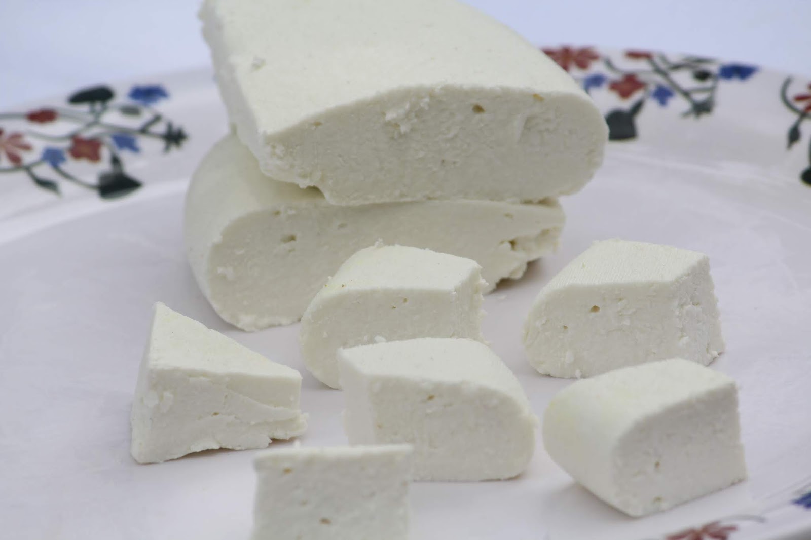 Easy Children Recipes: HOMEMADE PANEER / SUPER SOFT FRESH PANEER