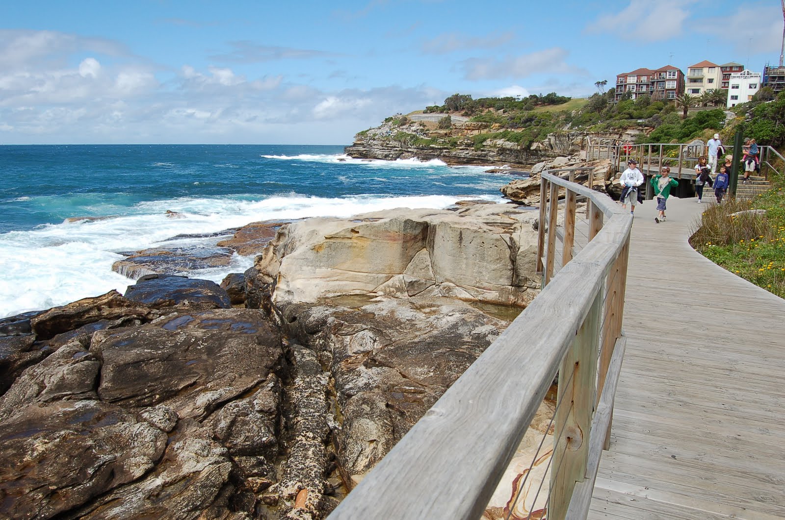anna maria: Bondi to Coogee Cliff Walk War
