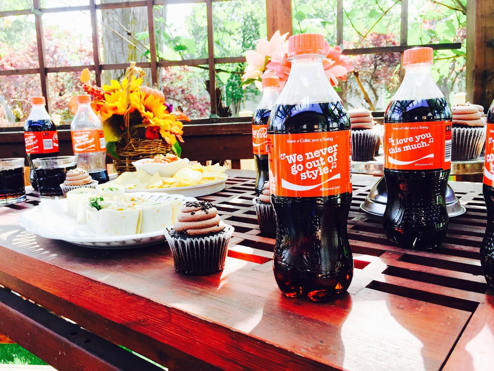 Love, Iris: 4 Tips on How To Create a Share a Coke and A Song Summer ...