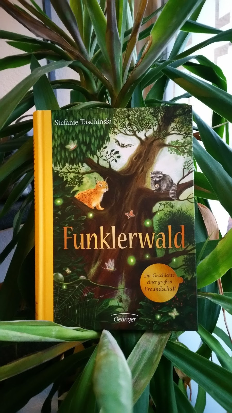 Buchfee - Dystopie, Fantasy und mehr: Rezension: "Funklerwald" von ...