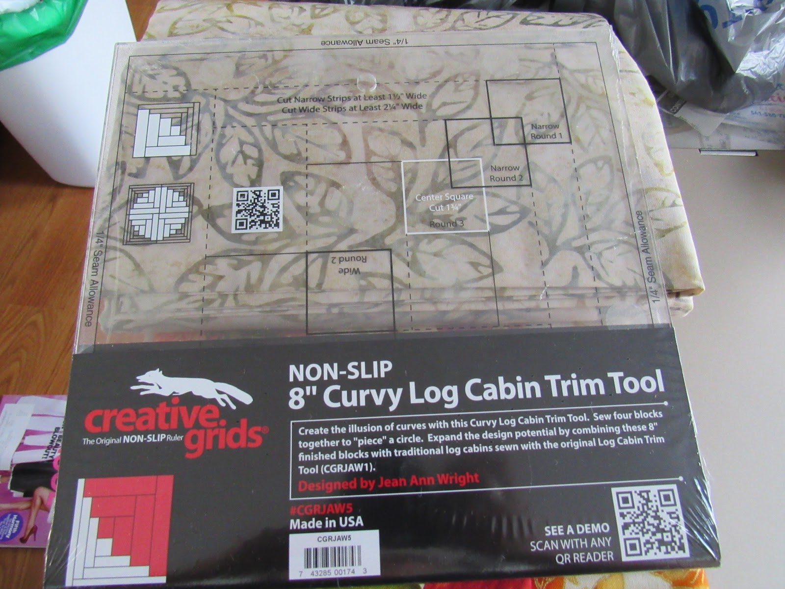 What about Rheema?: Creative Grids Curvy Log Cabin Trim Tool