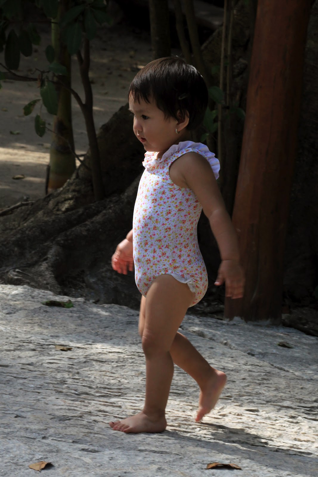 curving back: unfolding gangly