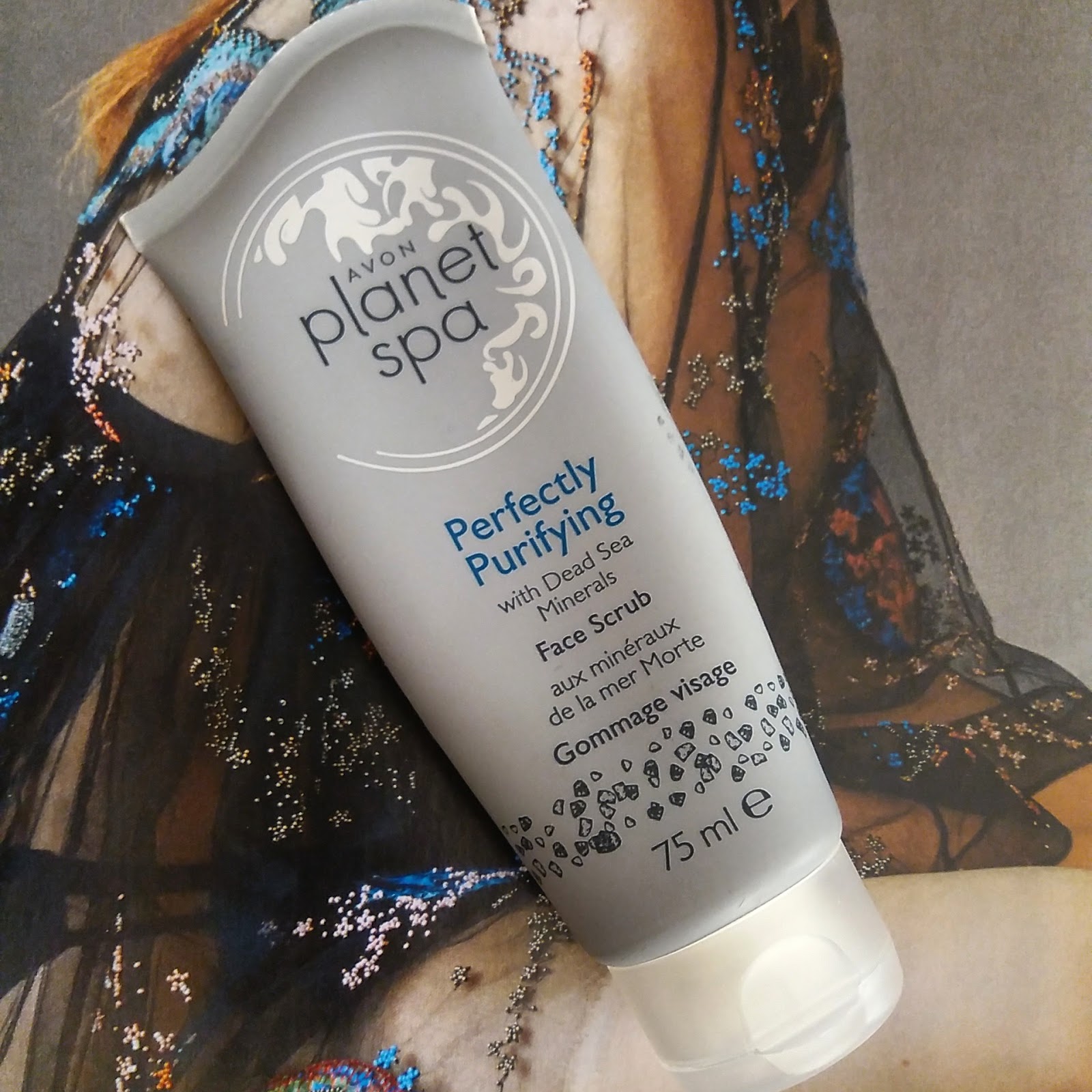 Little obsessions: Avon Perfectly Purifyng Face Scrub