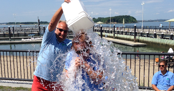 Sea, Sand and Sky: Icey Day on Spectacle