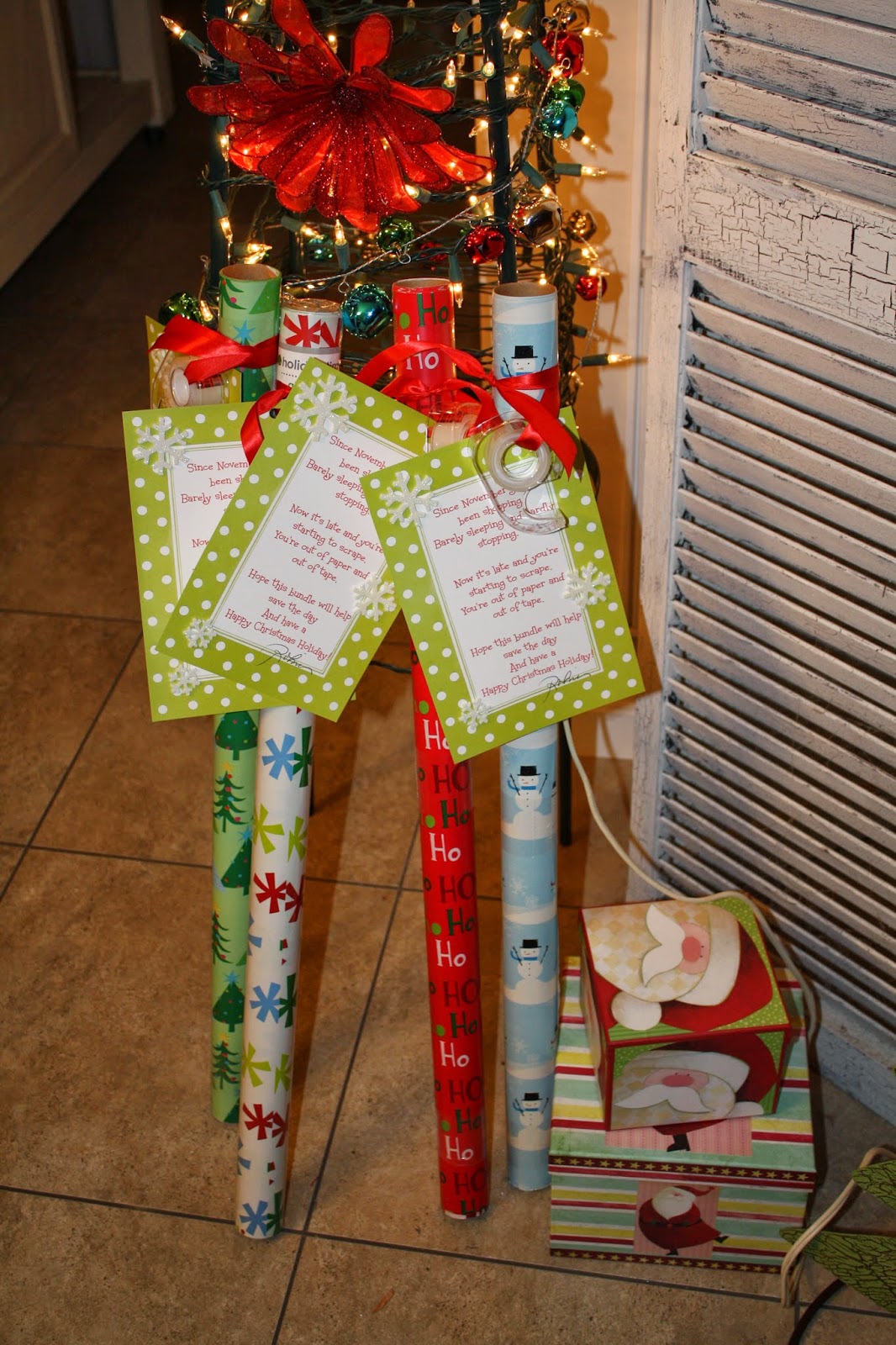 Red 56: Countdown to Mistletoe....Day 17....Shopping, Sleeping and ...