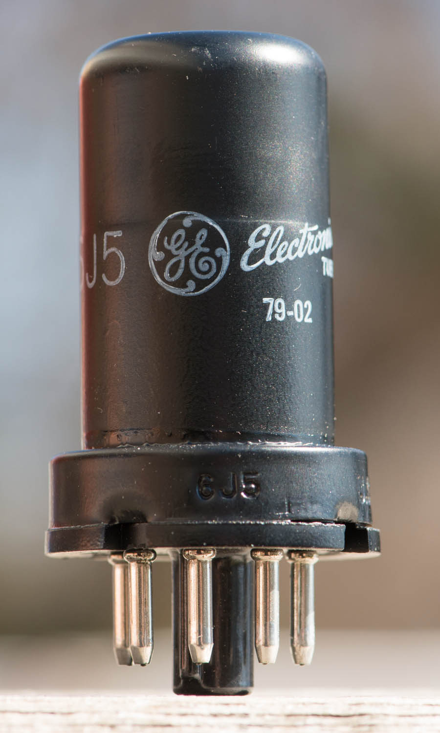 VinylSavor: Tube of the Month : The 6J5