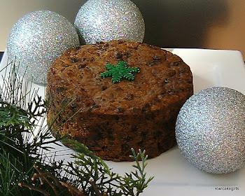 Kiwicakegirls.com: Celebration and Wedding Cakes