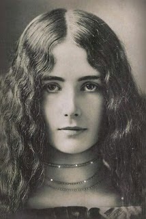 MUJERES QUE HACEN LA HISTORIA - BREVES BIOGRAFIAS: Siglo XIX - Cléo de ...