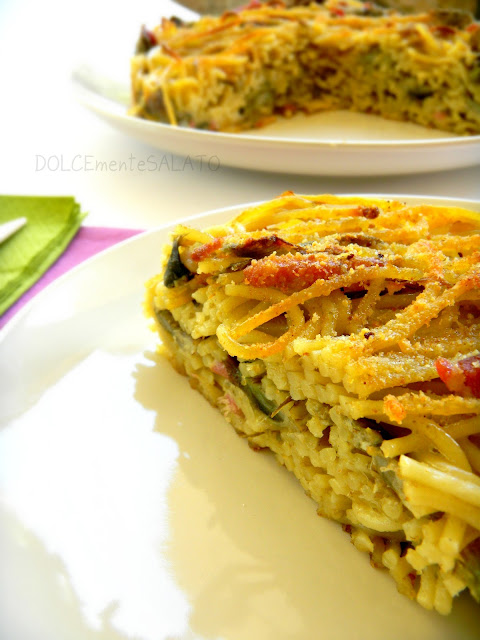 DOLCEmente SALATO: Timballo di spaghetti con carciofi e pancetta
