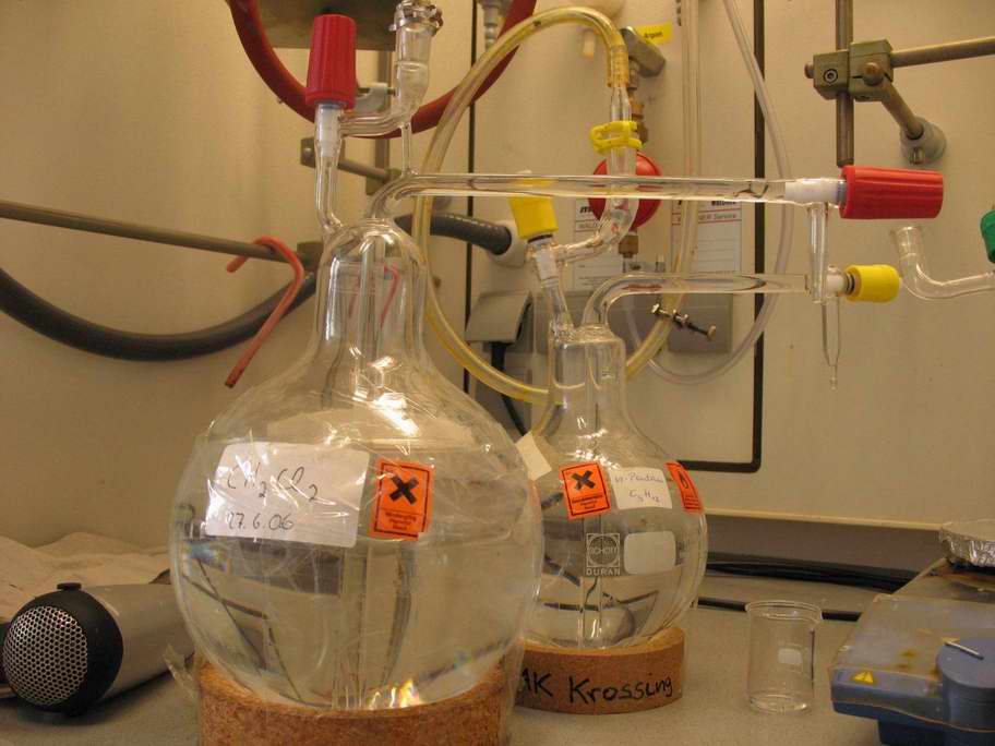 Technic of Laboratory by 4th group UIN Jakarta: Alat Gelas Laboratorium