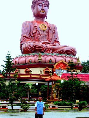 Luahan Hati Melayu/Politik: tokong di kelantan