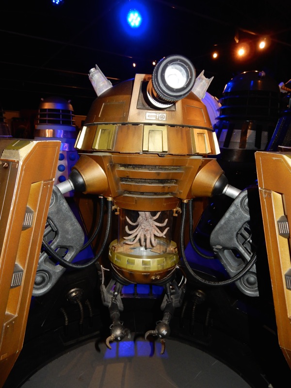 Hollywood Movie Costumes and Props: Defective Dalek from Doctor Who's ...