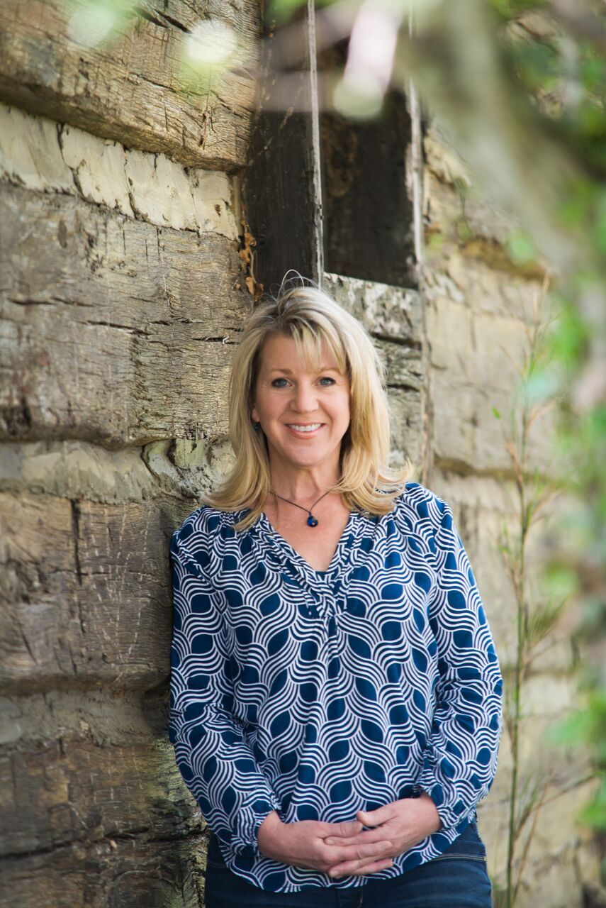 Chick Lit Central: Angela Correll's unique date night...plus a special ...