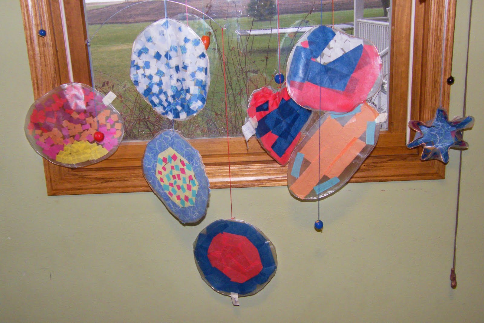 artteajannell: Calder Mobiles