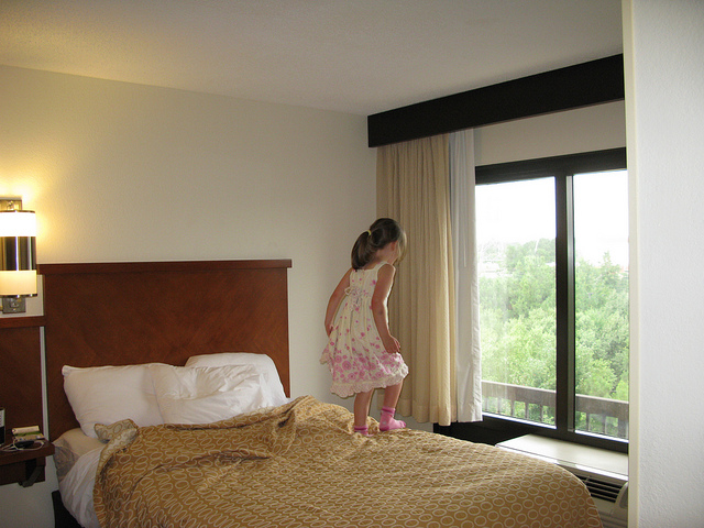 SwirlyThoughts: Photographic evidence of bed bouncing