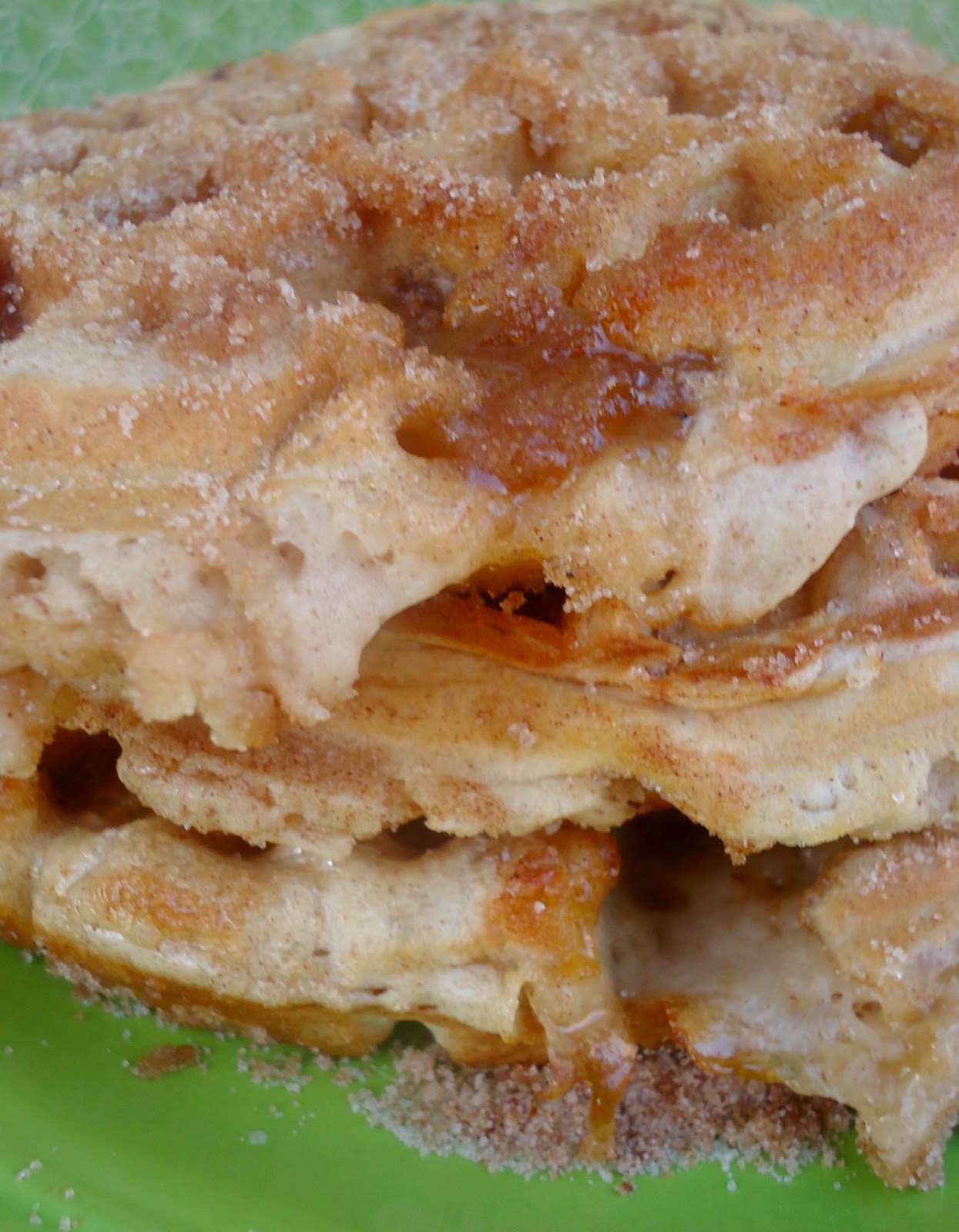 chica chocolatina: Churro Apple Pie Waffles
