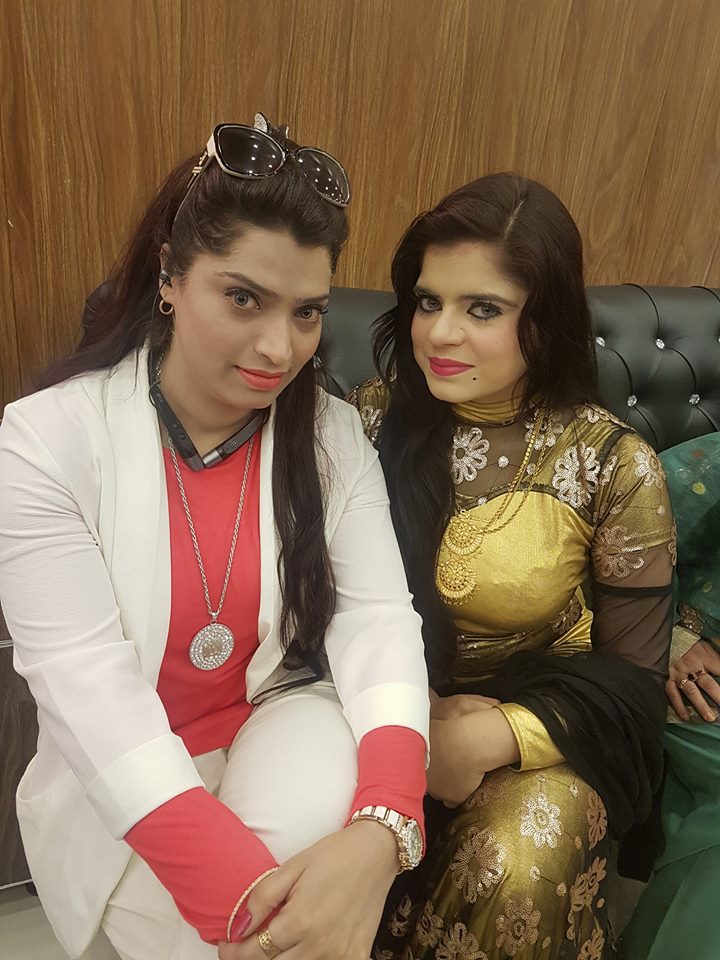 Shanza Khan Hot & Beautiful Pictures With Other Stage Actress Sobia ...