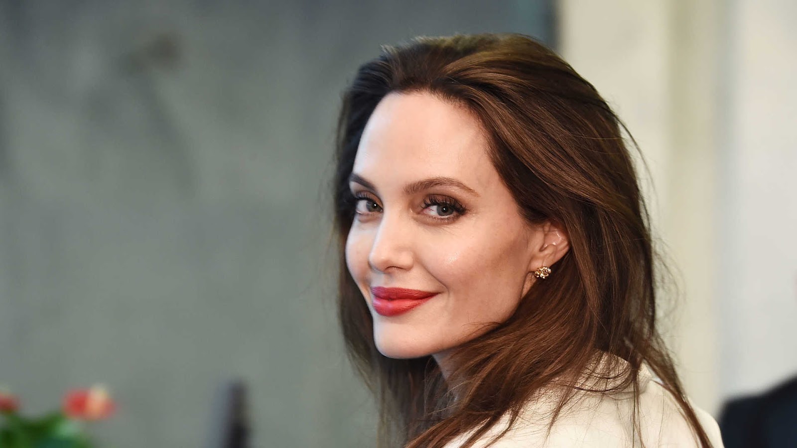 Angelina Jolie | Atriz Americana - Fox Press™
