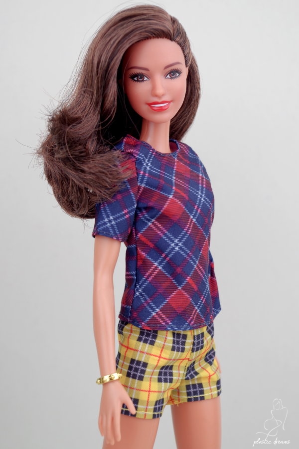 Plastic Dreams Dolls :: Barbie et miniatures: Fashionistas Barbie Doll ...