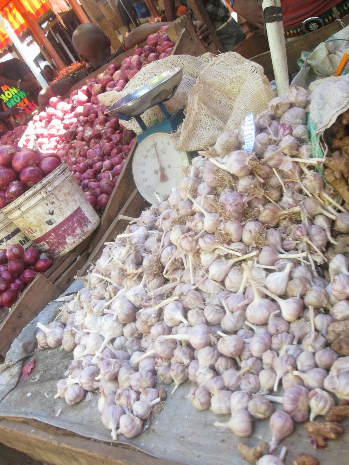 Kariakoo Market Corporation: BIDHAA BORA ZINAPATIKANA SOKONI KARIAKOO