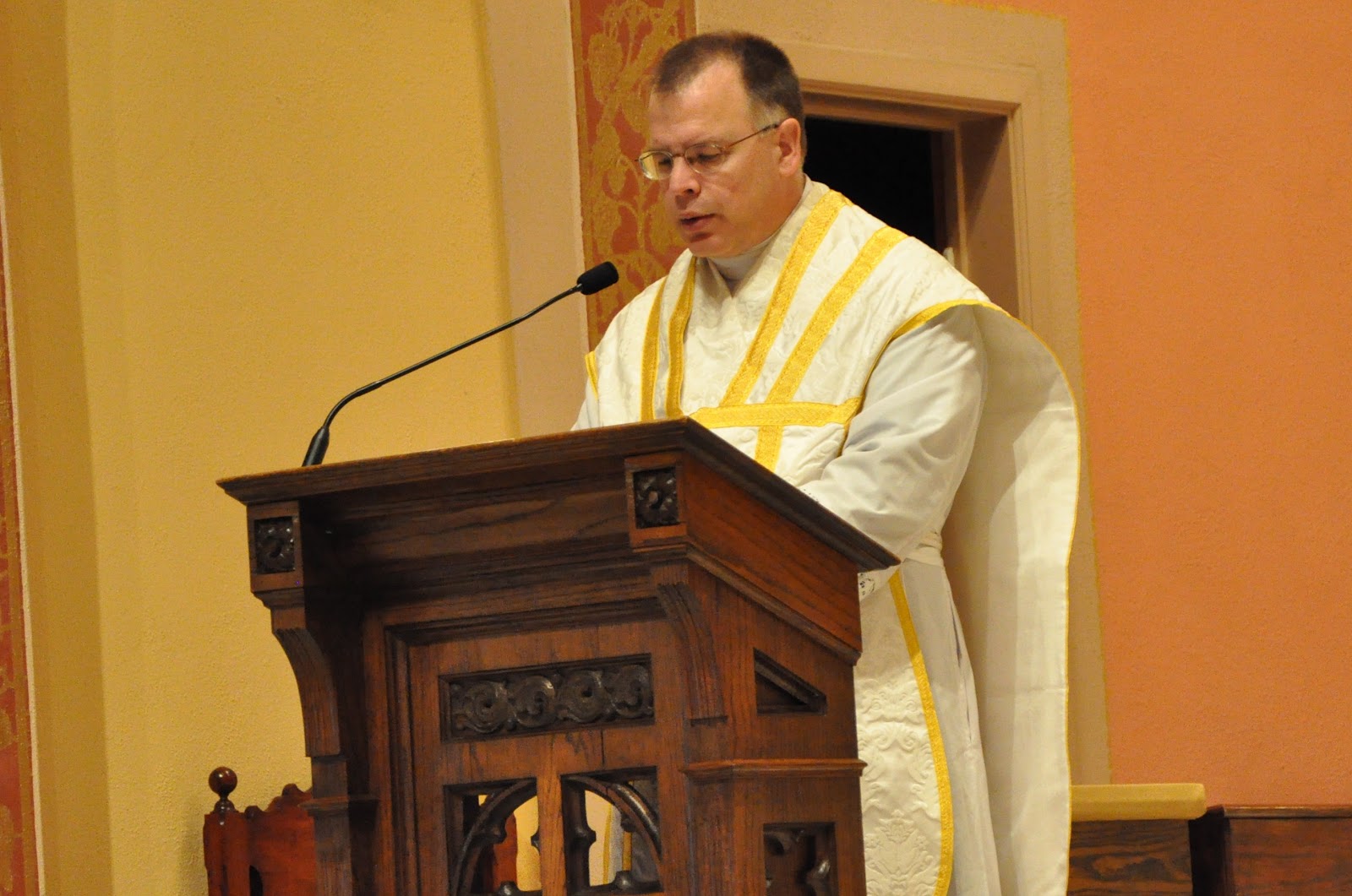 A Traditional Catholic in Iowa: Fr. Robert Altier...A Tribute
