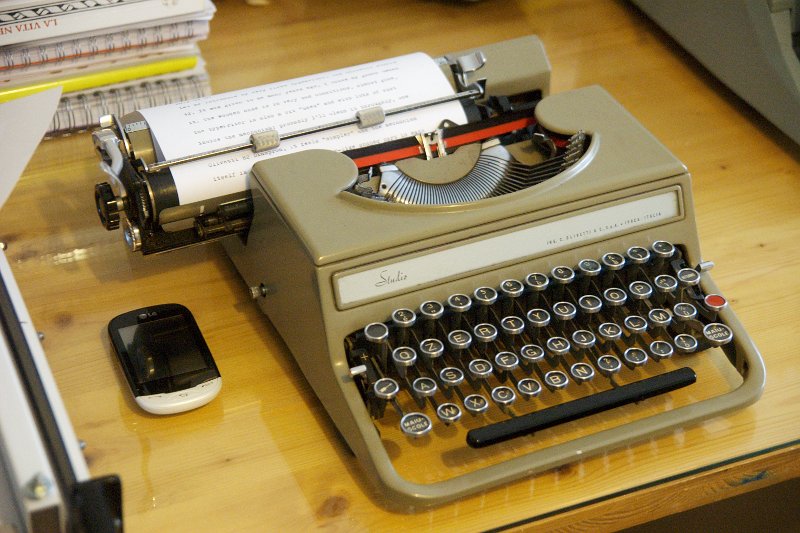 tr0x - a musical project: olivetti studio 42