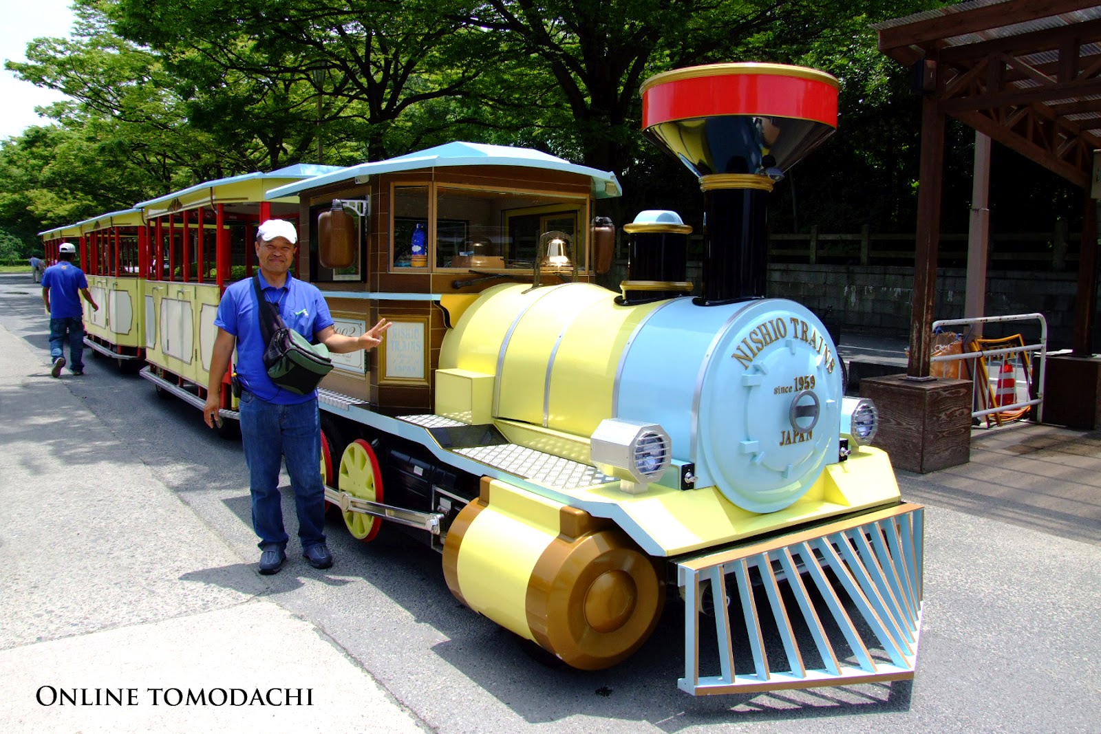 Online Tomodachi: Walk around Osaka Castle