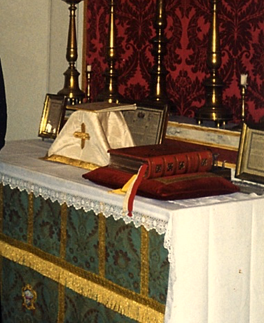 The Missal Cushion ~ Liturgical Arts Journal