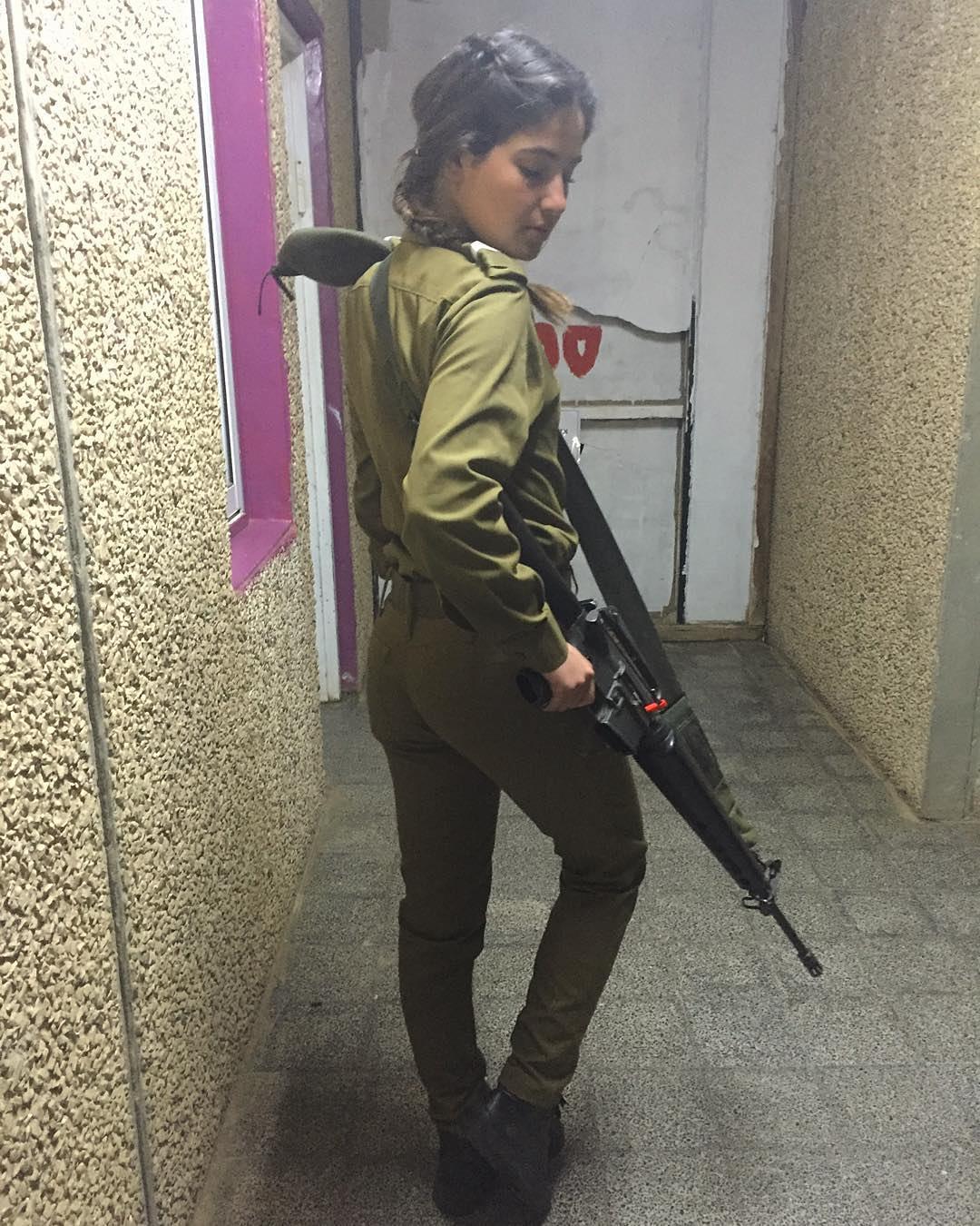 Amazing WTF Facts: Beautiful women in Israel Defense Forces - IDF Army ...