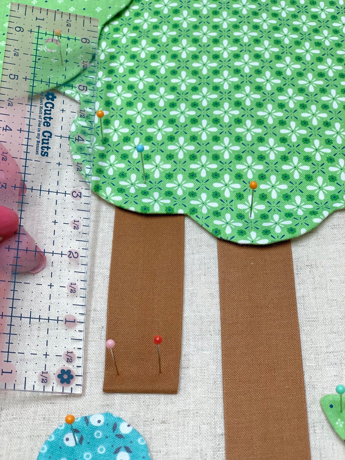 Bee In My Bonnet: Farm Sweet Farm Sew Along - Week Four - Trees Block!!