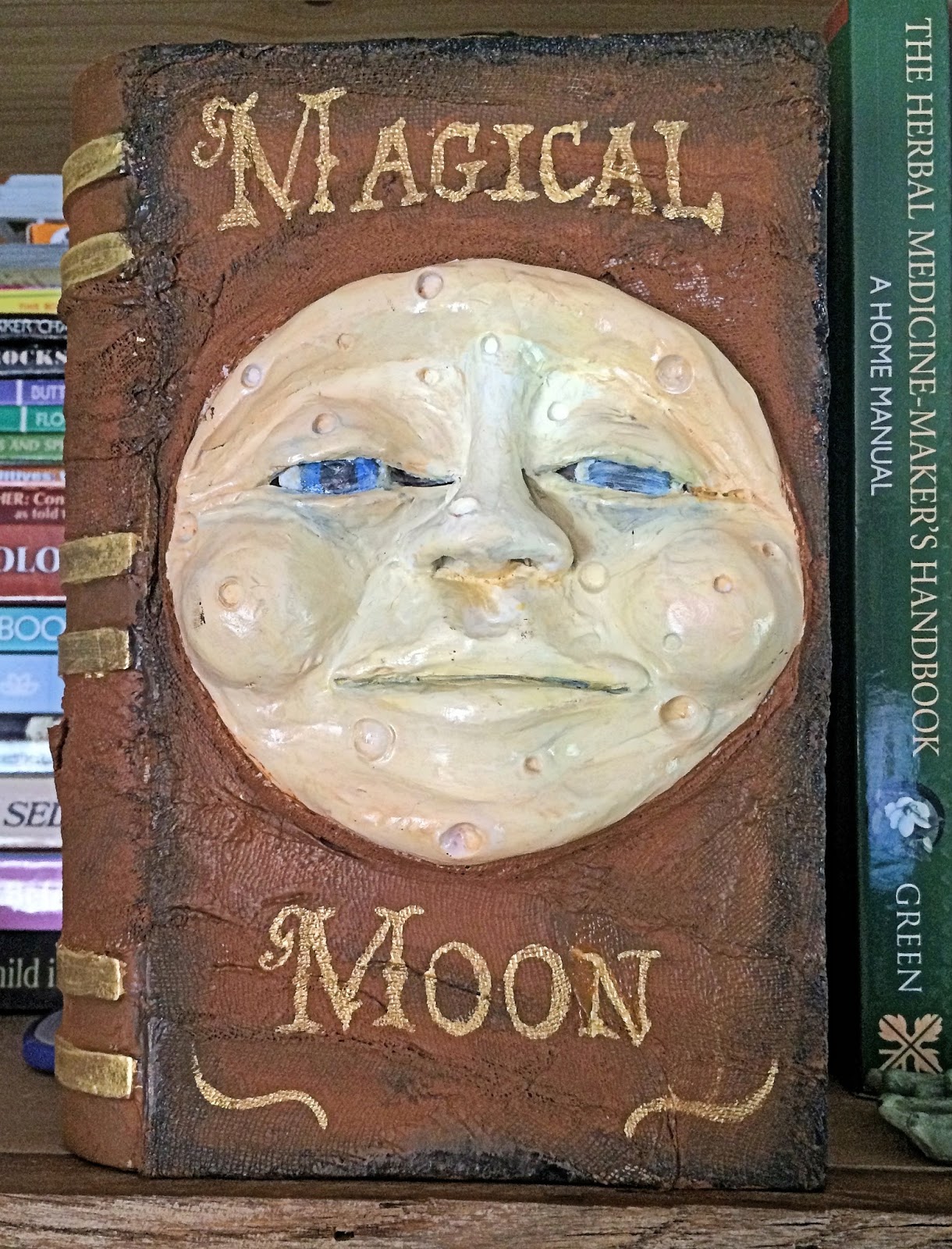 The Dark of the Forest: Fun Fairytale Moon Book Box Craft