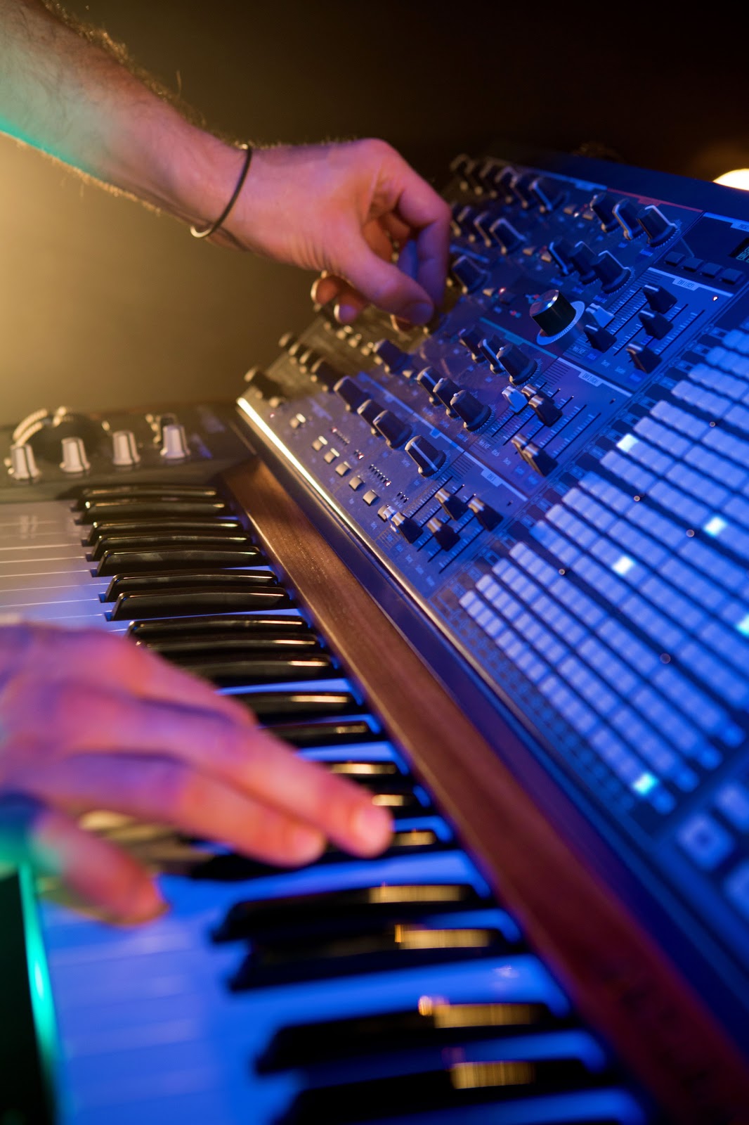 MATRIXSYNTH: Arturia Introduces the MatrixBrute Analog Synthesizer
