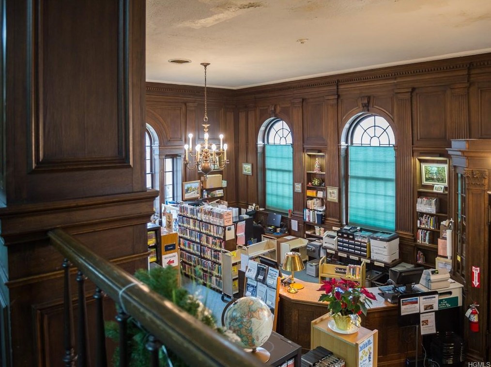 Sweet House Dreams: Conversion Alert: 1918 Brick Library in Goshen, New ...