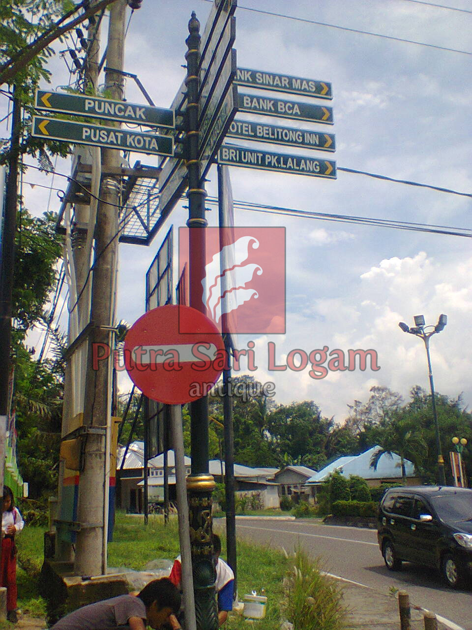Putra Sari Logam ::..: Tiang Rambu dan Penunjuk Arah Jalan