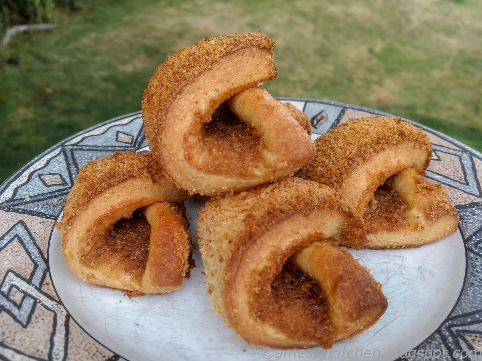 BBB Bakes Filipino Spanish Bread Rolls