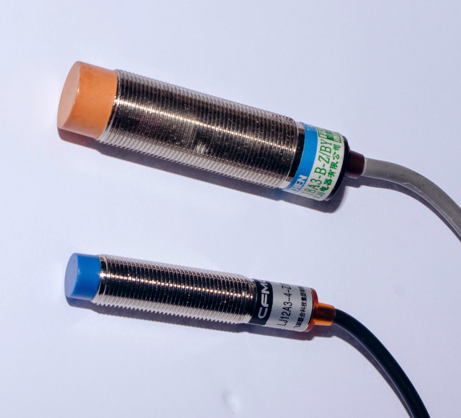 Thejollygrimreaper )=-: -=( induction and capacitive proximity sensors )=-