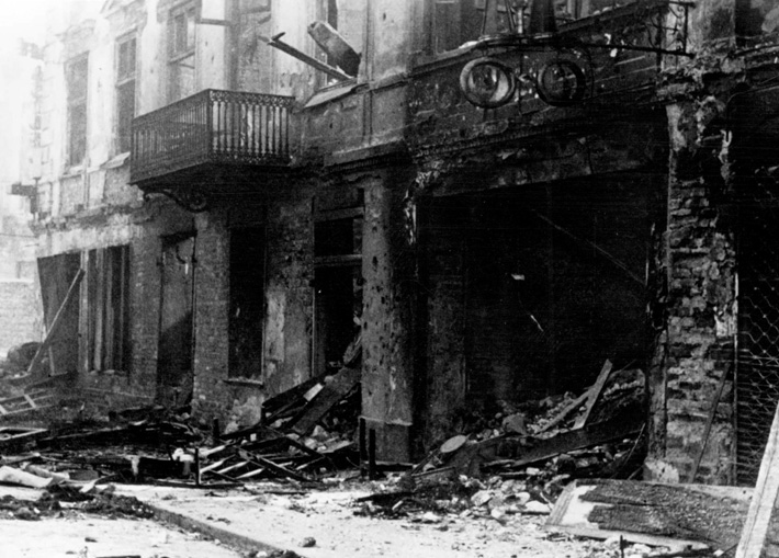 APERIRE SECRETA: Del Gueto de Varsovia al El Gueto de Gaza