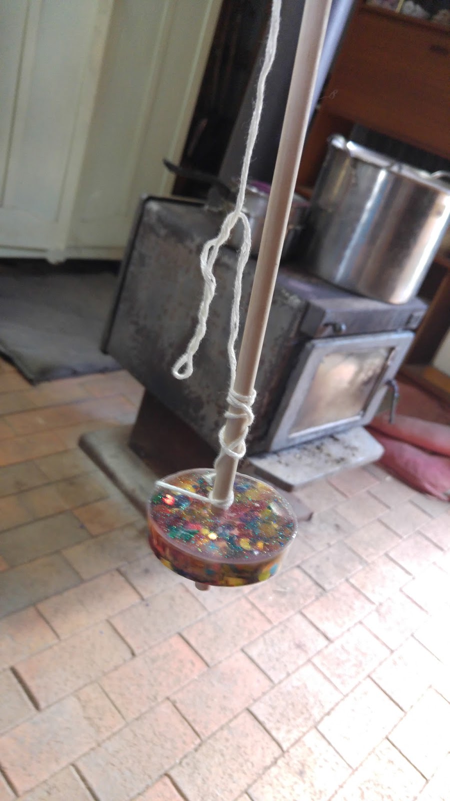 Chronicles of a humpy dweller: Making resin drop spindles