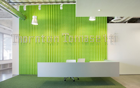 LET'S STAY: Creative Front Desk Ideas