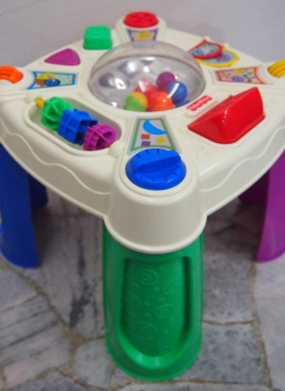 JuaiMurah: Fisher Price Musical Pop Activity Table